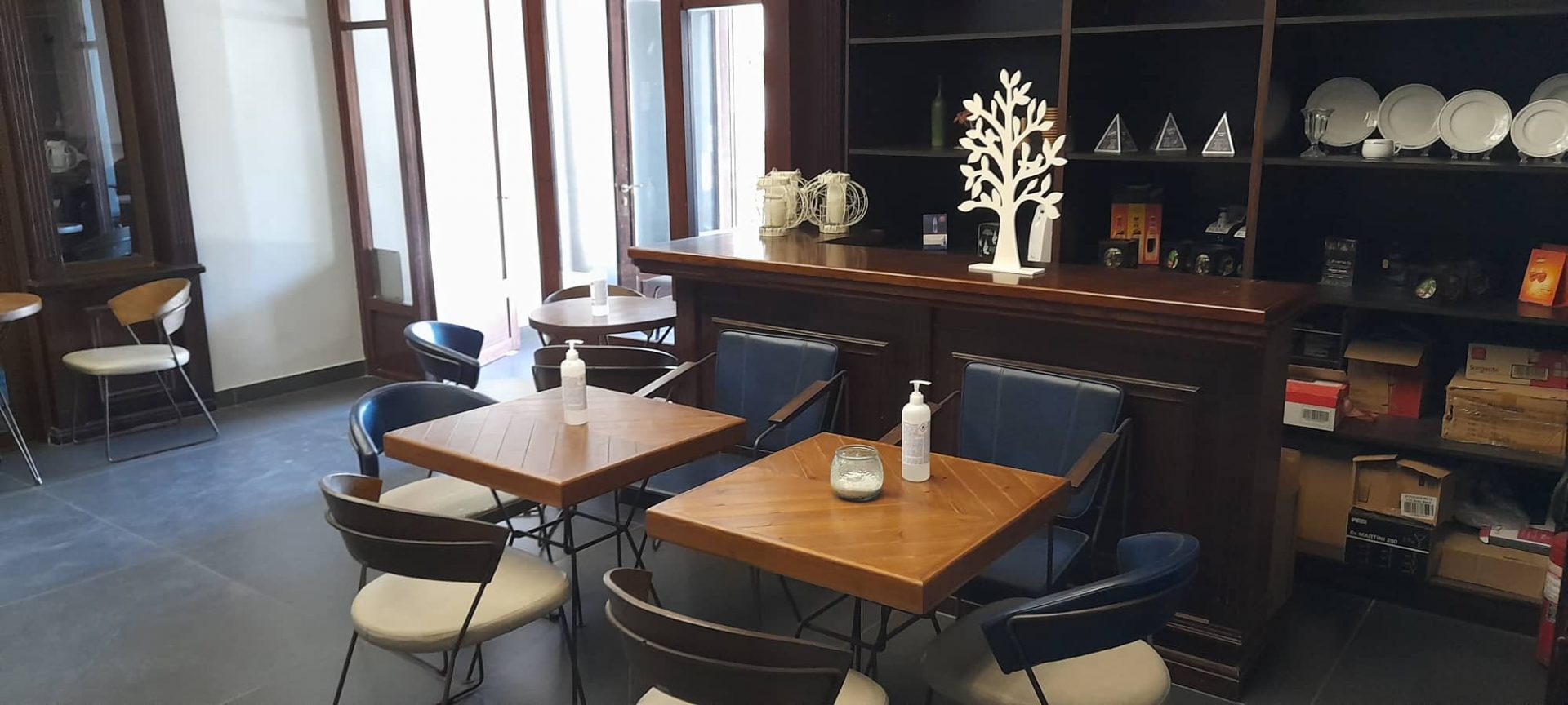 Fortress Cafe: Απολαύστε τον καφέ ή το φαγητό σας στο πιο ψηλό σημείο ...